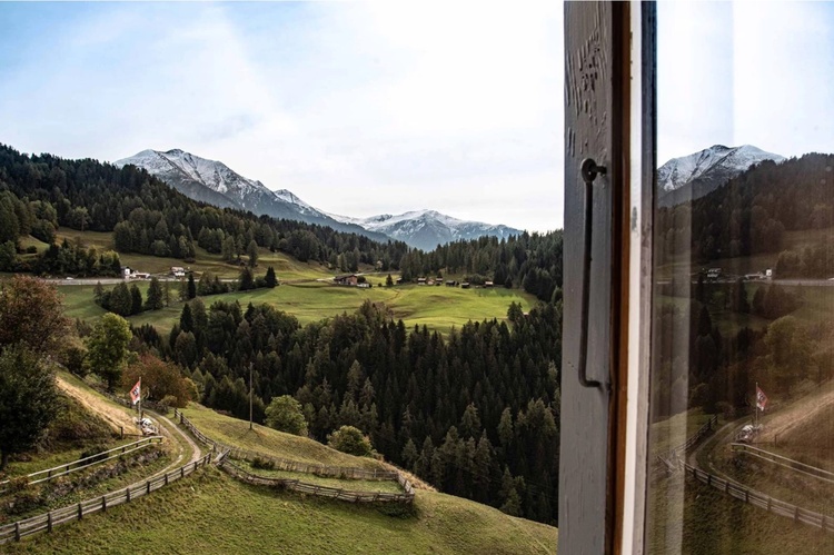 Ferienhaus FELDIS, Graubünden Cas‘alva Ferienwohnung Ferienhäuser ...